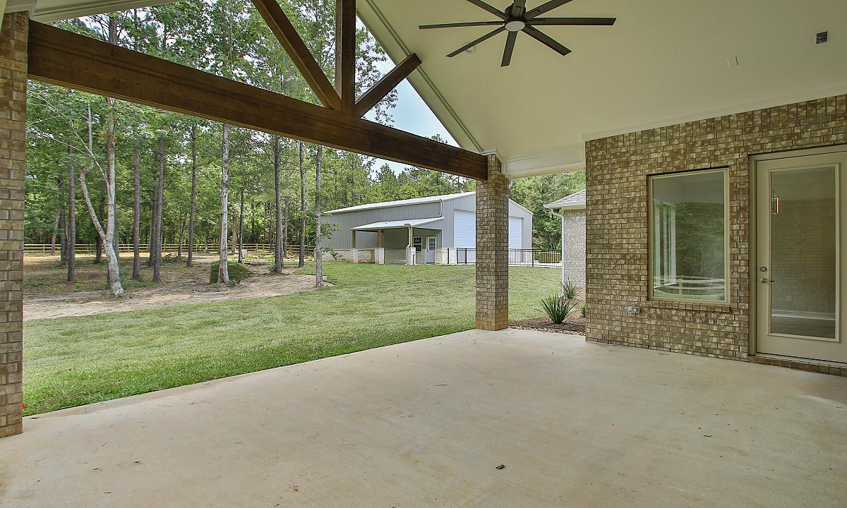 Custom Home Builder North Houston - Build On Your Land in Texas