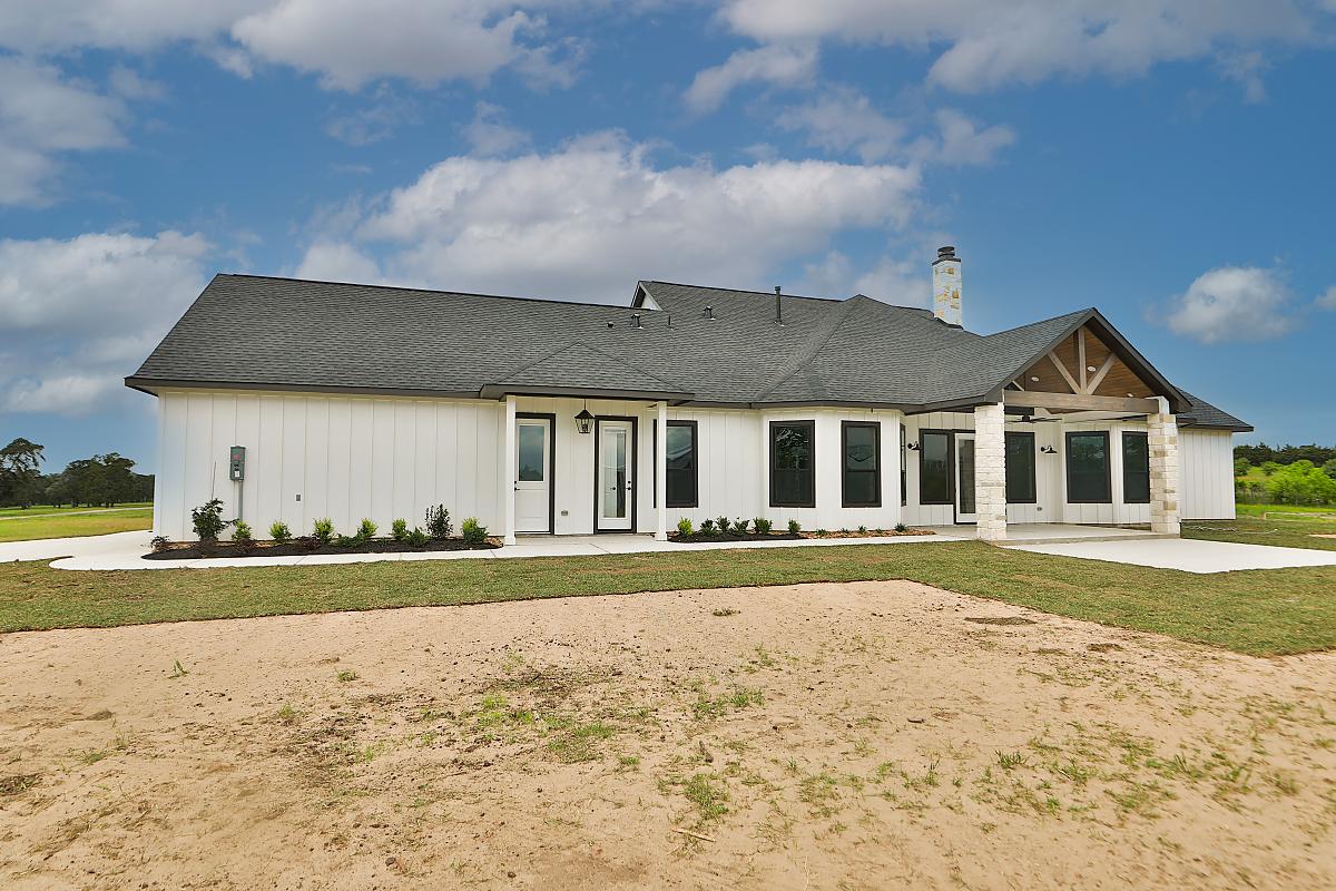 Custom Home Builder North Houston - Build On Your Land | RVision Homes