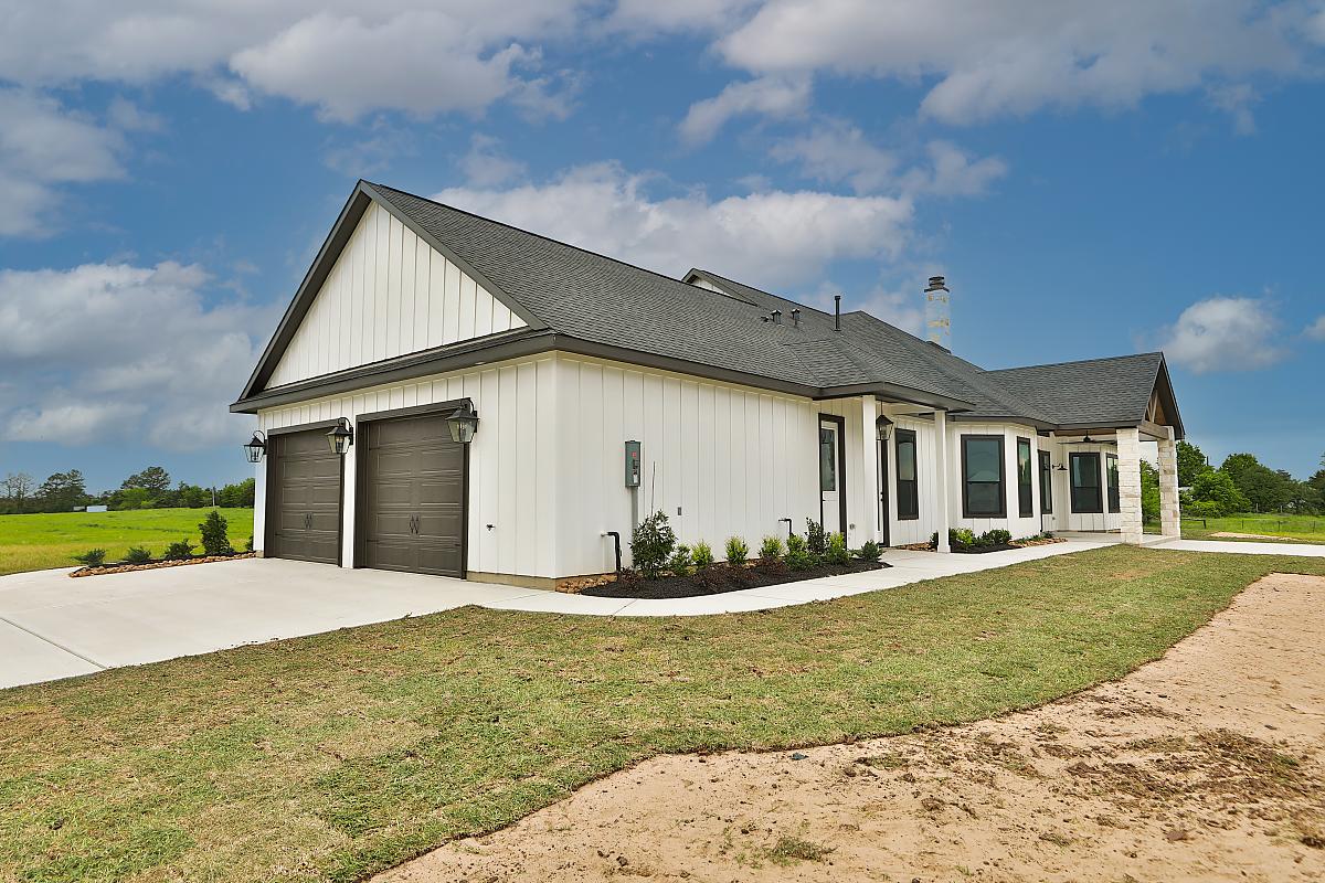 Custom Home Builder North Houston - Build On Your Land | RVision Homes